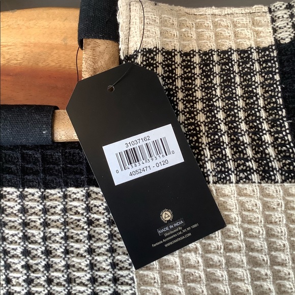 Twig & Arrow | Bags | Twig Arrow Wooden Handle Jacquard Gingham Tote ...